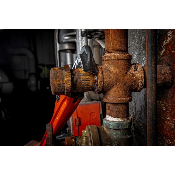 Crescent Cast Iron K9 Jaw Pipe Wrench - Pontotoc, MS - Moore's Feed Store